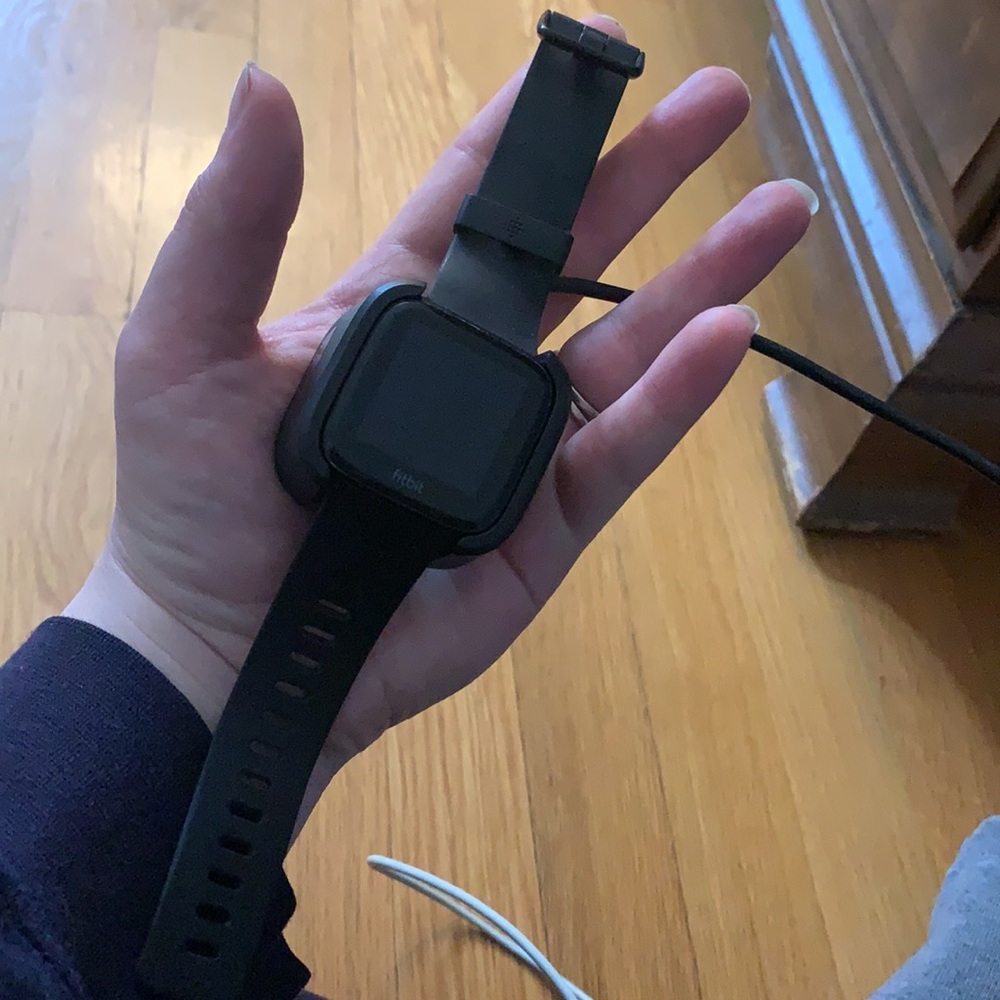 Fitbit Versa - Gem